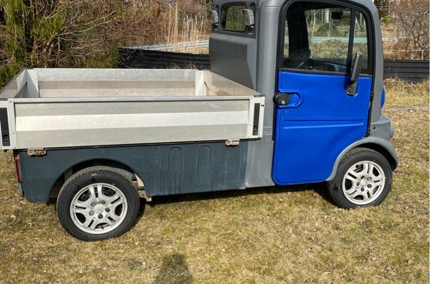 Moppe bil med flak säljes i Tyresö | Blocket