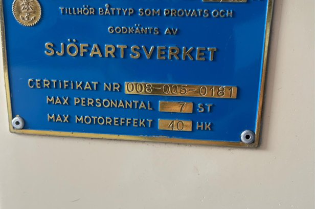 Uttern 550 HT 1972 med Yamaha 40hk 2T inkl LGF-trailer säljes i Årjäng ...