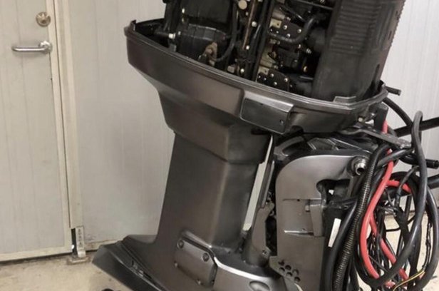 Johnson 150hk v6 Ocean PRO år 2000 säljes i Västerås | Blocket