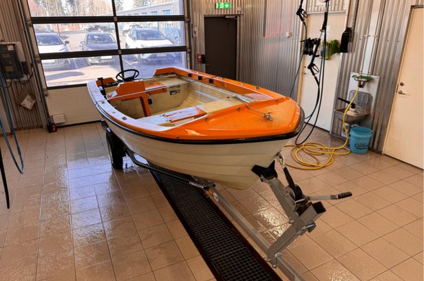 Crescent 434 + obromsad 80-kärra säljes i Motala | Blocket