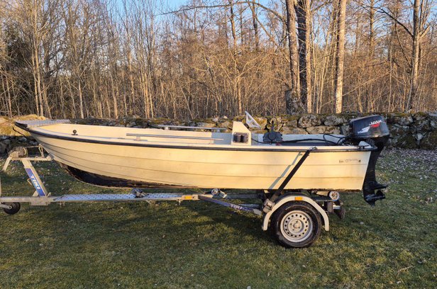 Crescent 430, Suzuki 15hk säljes i Tingsryd | - såld eller borttagen