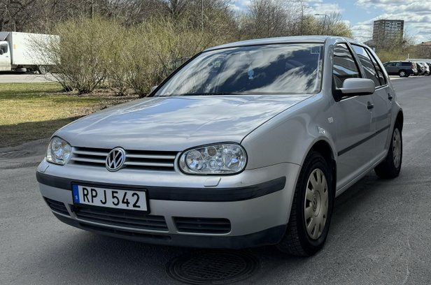 Volkswagen Golf 4 1.6 Ny besiktigat. Dragkrok. säljes i Stockholms stad ...