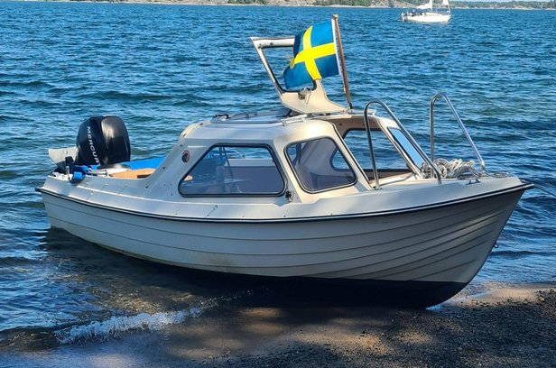 Uttern 495 HT Mercury 40hk fyrtakt. säljes i Nacka | Blocket