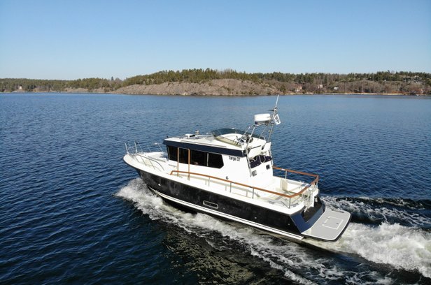 Targa 32 CFC - 2xVP D6-380 hk. Joystick. -25 säljes i Nacka | Blocket