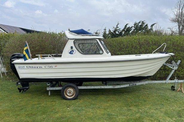 Uttern 56C, Nyare Mercury 50HK 4-takt med få timmar. säljes i Halmstad ...