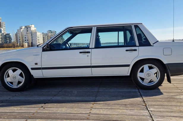 Volvo 740 GLT 2.3 16V Manual,4 växlar + OD GLT säljes i Västerås | Blocket