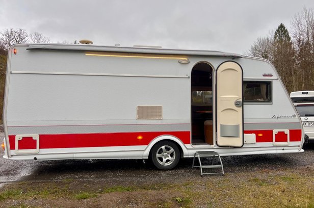 Kabe Royal 560 XL KS Markis & AC 2010 säljes i Salem | Blocket