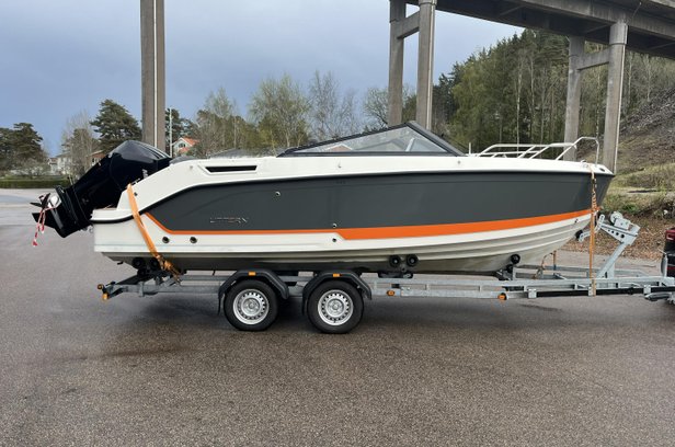 Uttern D65 2022 säljes på Orust | Blocket