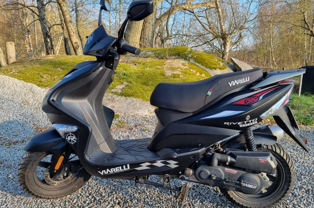 Moped Viarelli Rivetto 4-takt, 45km/h, klass 1, -21 säljes i Karlshamn ...