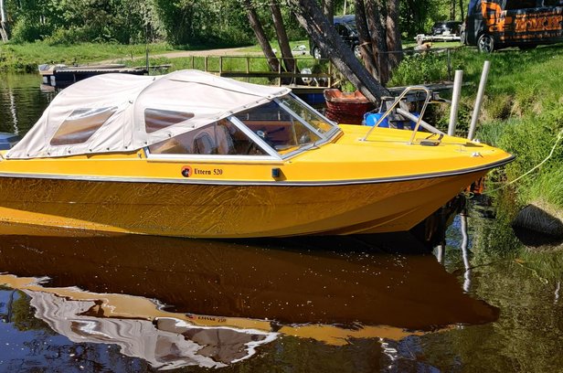Uttern 520 DC med Yamaha 70hk + 80-trailer säljes i Sandviken | Blocket