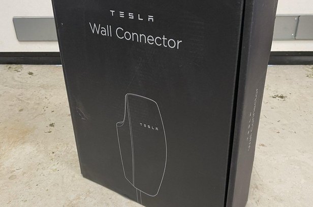 Tesla Wall Connector G3 säljes i Enköping | Blocket