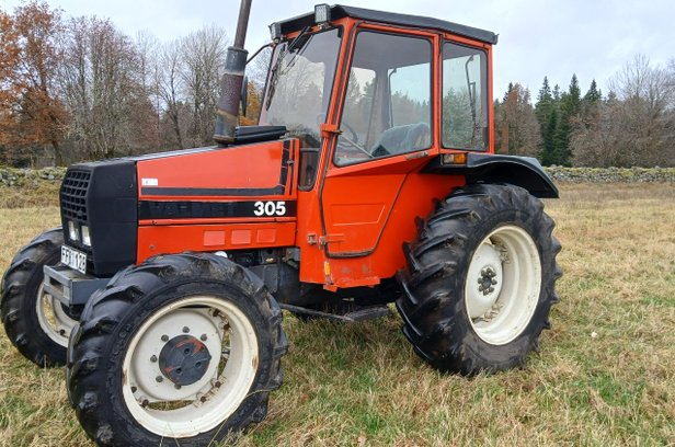 Traktor Valmet 305 -88 säljes i Vaggeryd | Blocket