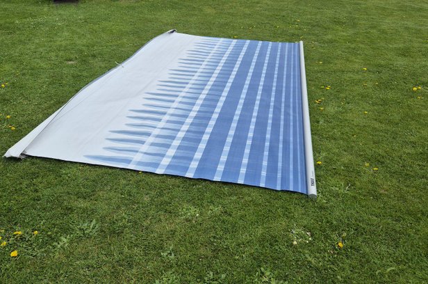 Thule Omnistor markis säljes i Halmstad | Blocket