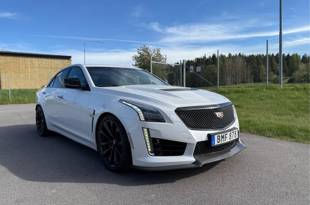 Cadillac CTS-V 6.2 V8 649 HK Nyservad säljes - såld eller borttagen