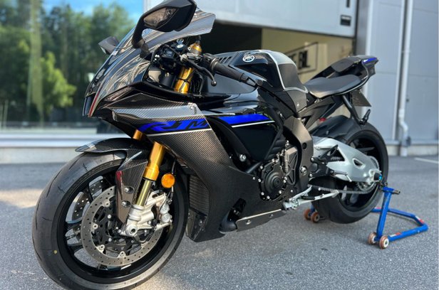 YAMAHA R1M AKRAPOVIC 290mil säljes i Huddinge | Blocket