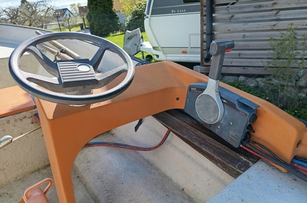 Crescent 420 + Yamaha 30hk + trailer (projekt) säljes i Heby | Blocket