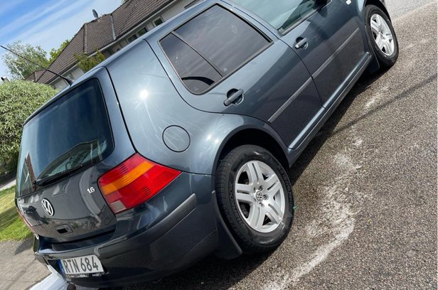 Volkswagen Golf 5-dörrar 1.6, AC, drag, super - såld eller borttagen