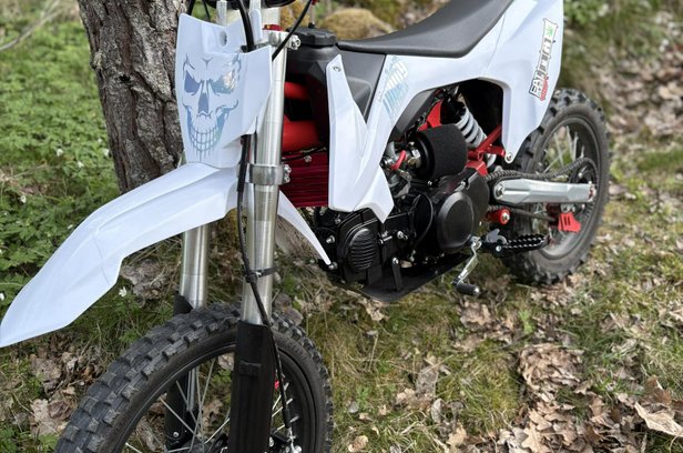 Fiddy / Cross 150cc - DB-11 X-Pro 17´/14´ säl - såld eller borttagen