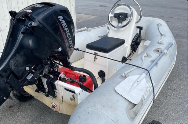 Brig Falcon 320 ,mercury 15 hk 4 takt 2014 ,30 trailer säljes i Tyresö ...