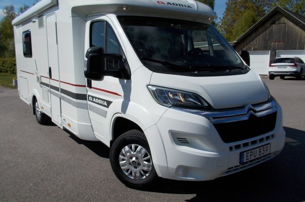 Adria Coral S 670LT år 2017- ny sommardäck , - såld eller borttagen