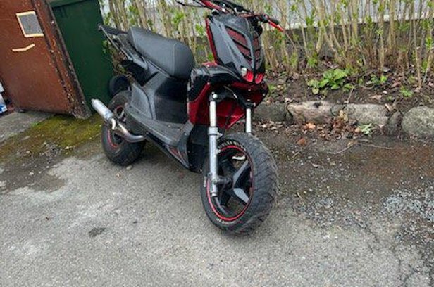 Moped Yamaha Slider. Årsmodell 2008 säljes i - såld eller borttagen