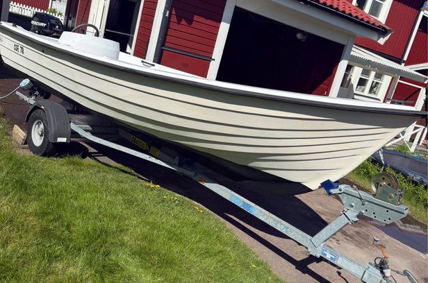 uttern 495 /mercury 20hk 4 takt -09 säljes i Karlstad | Blocket