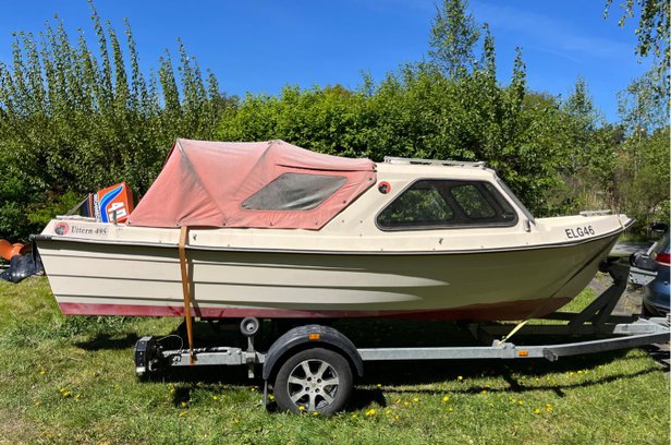 Uttern 495 Ht Archimedes 40Hk säljes i Nynäsh - såld eller borttagen