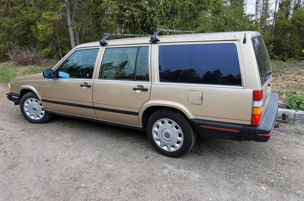 Volvo 745 Kombi 2.3 GL 1989, 17.000 mil TILL - såld eller borttagen