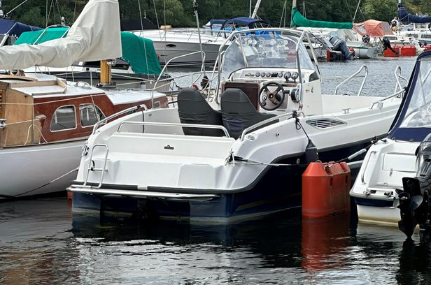 Uttern S64 / 6402 Exclusive - Mercrusier 4.3 säljes i Stockholms stad ...