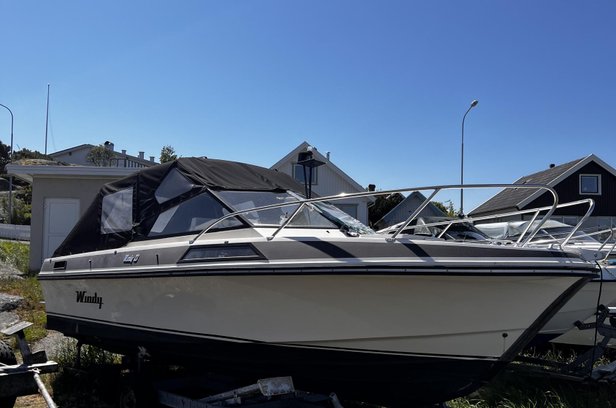 Windy 23 FC - Välutrustad klassiker med poten - såld eller borttagen