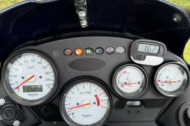 Triumph Tiger 885i säljes i Säter | Blocket - såld eller borttagen