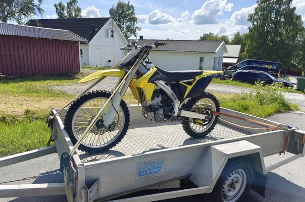 Cross Suzuki RMZ 250 säljes i Luleå | Blocket
