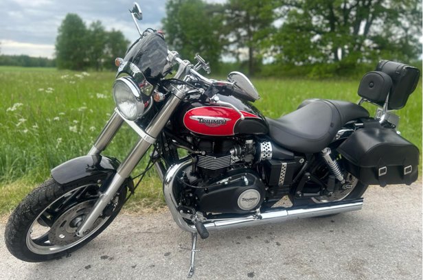 Triumph Speedmaster 900 – 2008 säljes i Uppla - såld eller borttagen