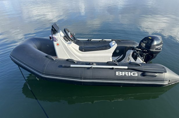 BRIG 300, Tohatsu 20 hk, 4-takt med Power Tilt säljes på Lidingö | Blocket