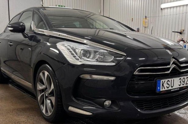 Citroën DS5 2.0 Hybrid4 Airdream AWD EGS Euro 5 säljes i Umeå | Blocket