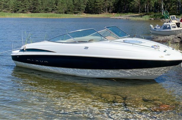 Maxum 2100 sc V8 -00 med trailer säljes i Skövde | Blocket