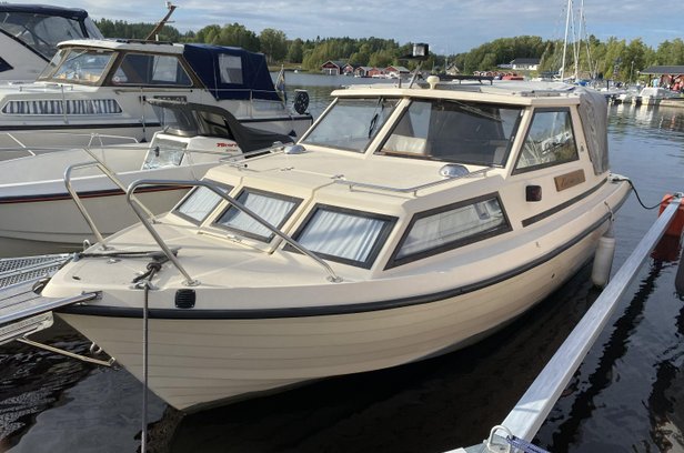 Uttern 6300 säljes i Askersund | Blocket