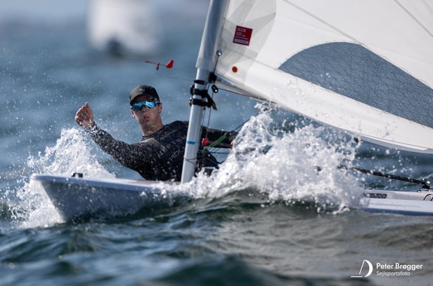 ILCA 7 / Laser Standard Element 6 224004 sälj - såld eller borttagen