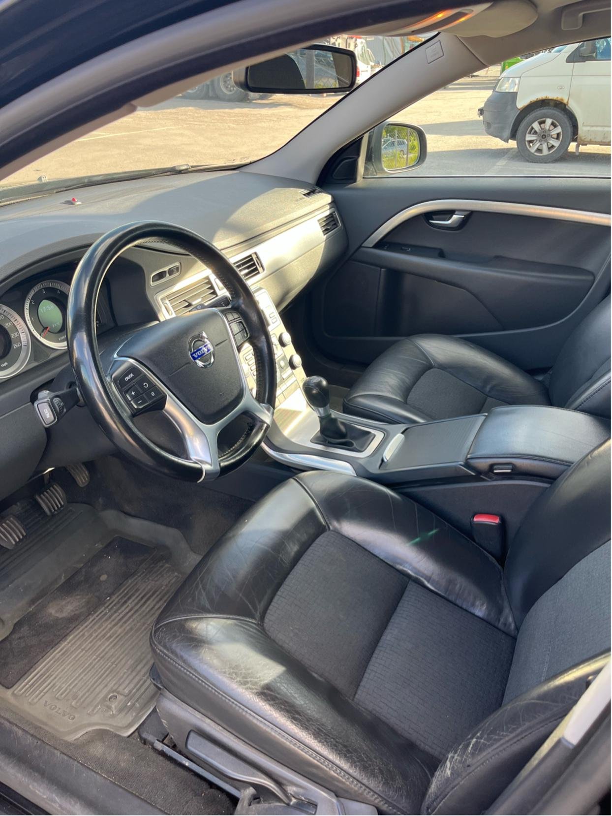 For sale - Volvo V70 D3 Manual, 163hp, 2011