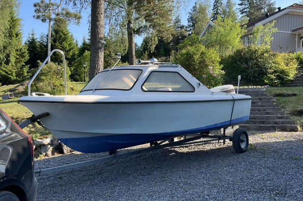 Crescent 470 - Trailer - Johnsson 60hk säljes i Söderköping | Blocket