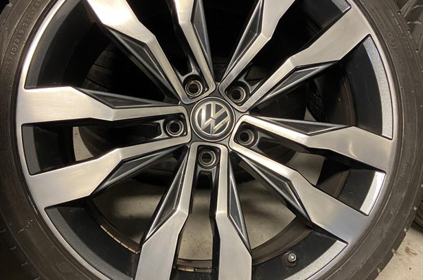 äkta Wv fälgar suzuka 19” med sommardäck säljes i Malmö stad | Blocket