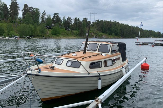 Monark 690 plus 30 trailer säljes i Värmdö | - såld eller borttagen