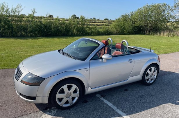 Audi TT Quattro Roadster 1.8T Baseball edition säljes i Svalöv | Blocket