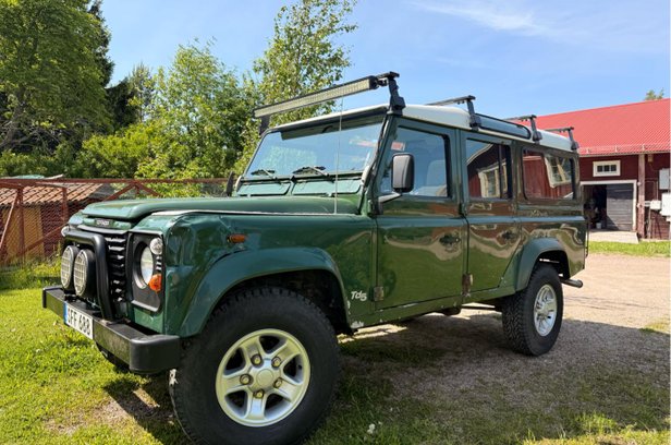 Land Rover Defender 110 Kombi 2.5 TD5 4x4 säl - såld eller borttagen