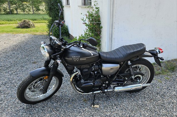Kawasaki W800 -19 säljes i Falköping | Blocket
