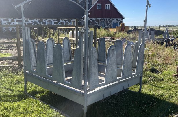Foderstation säljes i Åstorp | Blocket