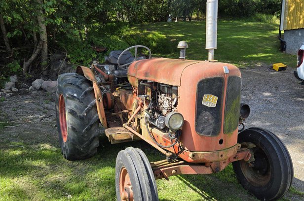 Traktor Nuffield 3DL Diesel säljes i Eskilstuna | Blocket