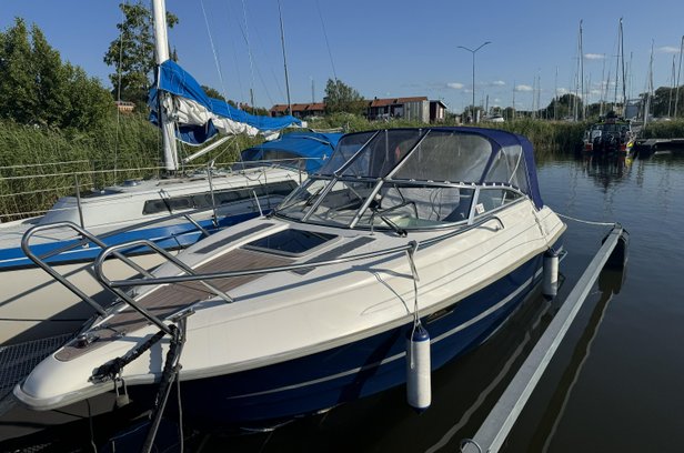 Uttern D66 Exclusive säljes med mycket ny utrustning säljes i Mariestad ...