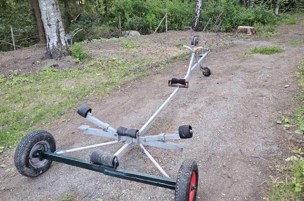 Båttrailer säljes i Uppsala | Blocket