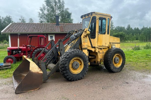 Lastmaskin Fiat allis 345 säljes i Sandviken - såld eller borttagen